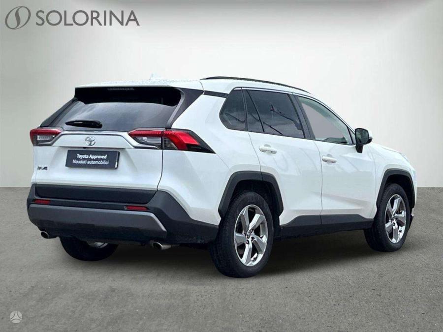 Balts Toyota RAV4 2021 Klaipėda, ar dzinēja tilpumu 1.99 L un nobraukumu 100 tūkst. km par 24900 €, foto 3 vietnē AUTOMOTO.COM.LV