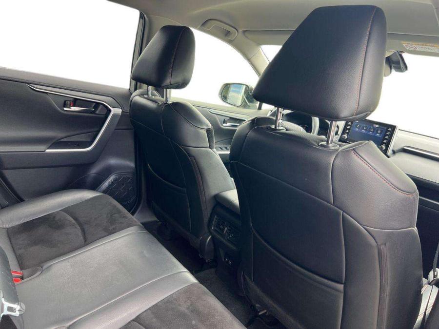 Balts Toyota RAV4 2021 Klaipėda, ar dzinēja tilpumu 1.99 L un nobraukumu 100 tūkst. km par 24900 €, foto 8 vietnē AUTOMOTO.COM.LV