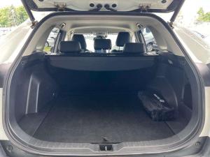 Balts Toyota RAV4 2021 Klaipėda, ar dzinēja tilpumu 1.99 L un nobraukumu 100 tūkst. km par 24900 €, foto 11 vietnē AUTOMOTO.COM.LV