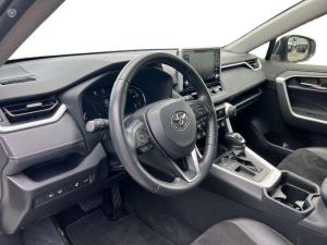 Balts Toyota RAV4 2021 Klaipėda, ar dzinēja tilpumu 1.99 L un nobraukumu 100 tūkst. km par 24900 €, foto 12 vietnē AUTOMOTO.COM.LV