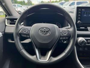 Balts Toyota RAV4 2021 Klaipėda, ar dzinēja tilpumu 1.99 L un nobraukumu 100 tūkst. km par 24900 €, foto 13 vietnē AUTOMOTO.COM.LV