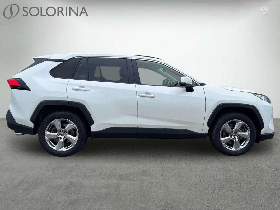 Balts Toyota RAV4 2021 Klaipėda, ar dzinēja tilpumu 1.99 L un nobraukumu 100 tūkst. km par 24900 €, foto 17 vietnē AUTOMOTO.COM.LV