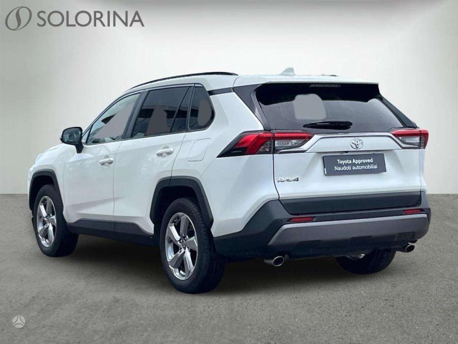 Balts Toyota RAV4 2021 Klaipėda, ar dzinēja tilpumu 1.99 L un nobraukumu 100 tūkst. km par 24900 €, foto 18 vietnē AUTOMOTO.COM.LV