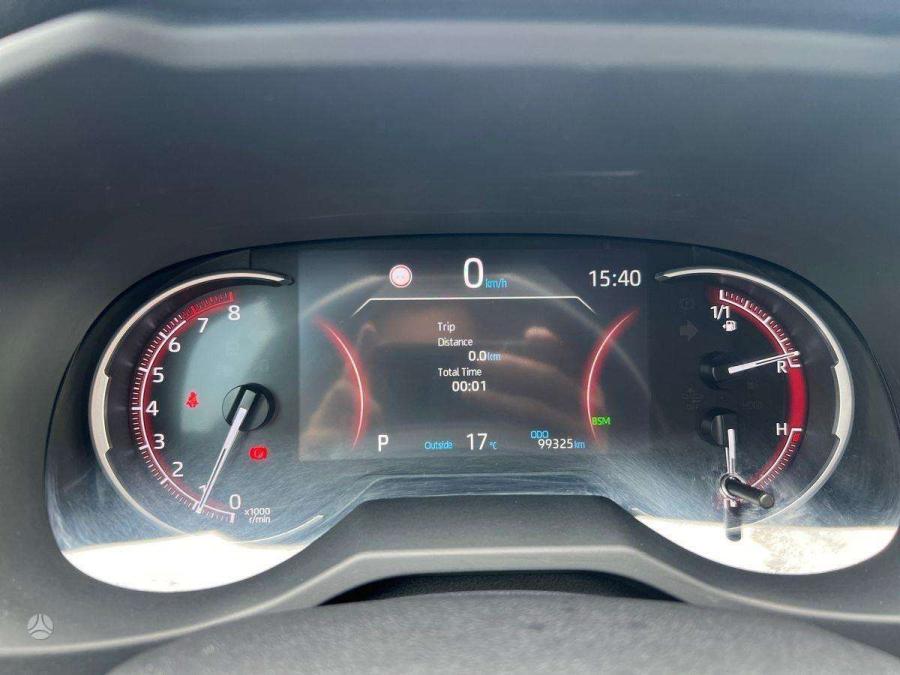 Balts Toyota RAV4 2021 Klaipėda, ar dzinēja tilpumu 1.99 L un nobraukumu 100 tūkst. km par 24900 €, foto 22 vietnē AUTOMOTO.COM.LV