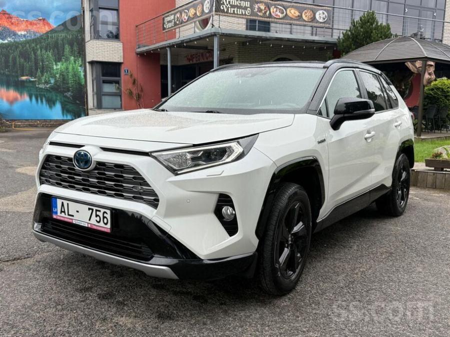 Balts Toyota RAV4 2021 Rīga, ar dzinēja tilpumu 2.50 L un nobraukumu 152 tūkst. km par 28500 €, foto 7 vietnē AUTOMOTO.COM.LV