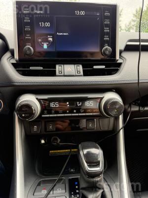 Balts Toyota RAV4 2021 Rīga, ar dzinēja tilpumu 2.50 L un nobraukumu 152 tūkst. km par 28500 €, foto 14 vietnē AUTOMOTO.COM.LV