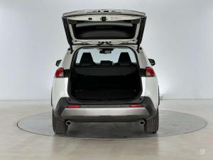 Balts Toyota RAV4 2021 Viļņa, ar dzinēja tilpumu 1.99 L un nobraukumu 88 tūkst. km par 26900 €, foto 11 vietnē AUTOMOTO.COM.LV