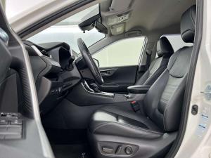 Balts Toyota RAV4 2021 Viļņa, ar dzinēja tilpumu 1.99 L un nobraukumu 88 tūkst. km par 26900 €, foto 12 vietnē AUTOMOTO.COM.LV