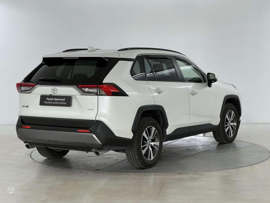 Balts Toyota RAV4 2021 Viļņa, ar dzinēja tilpumu 1.99 L un nobraukumu 88 tūkst. km par 26900 €, foto 21 vietnē AUTOMOTO.COM.LV