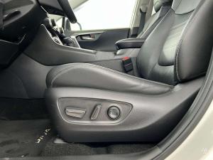 Balts Toyota RAV4 2021 Viļņa, ar dzinēja tilpumu 1.99 L un nobraukumu 88 tūkst. km par 26900 €, foto 26 vietnē AUTOMOTO.COM.LV