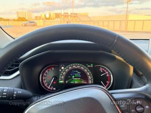 Balts Toyota RAV4 2021 Tallina, ar dzinēja tilpumu 2.00 L un nobraukumu 74 tūkst. km par 25000 €, foto 16 vietnē AUTOMOTO.COM.LV