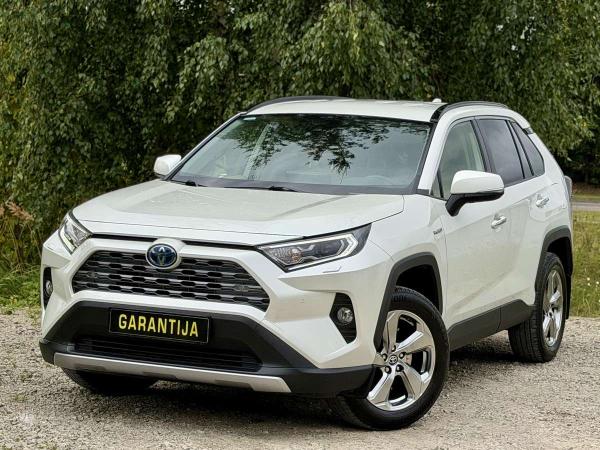 Balts Toyota RAV4 2021 Šauļi, ar dzinēja tilpumu 2.49 L un nobraukumu 57 tūkst. km par 32500 €, foto 3 vietnē AUTOMOTO.COM.LV
