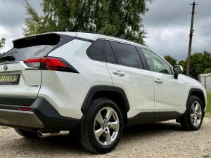 Balts Toyota RAV4 2021 Šauļi, ar dzinēja tilpumu 2.49 L un nobraukumu 57 tūkst. km par 32500 €, foto 9 vietnē AUTOMOTO.COM.LV