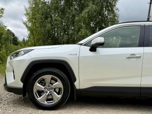 Balts Toyota RAV4 2021 Šauļi, ar dzinēja tilpumu 2.49 L un nobraukumu 57 tūkst. km par 32500 €, foto 12 vietnē AUTOMOTO.COM.LV
