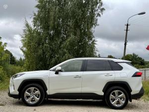 Balts Toyota RAV4 2021 Šauļi, ar dzinēja tilpumu 2.49 L un nobraukumu 57 tūkst. km par 32500 €, foto 14 vietnē AUTOMOTO.COM.LV