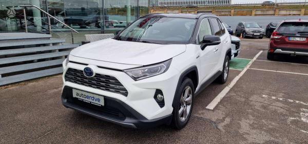 Balts Toyota RAV4 2021 Viļņa, ar dzinēja tilpumu 2.49 L un nobraukumu 102 tūkst. km par 31000 €, foto 3 vietnē AUTOMOTO.COM.LV