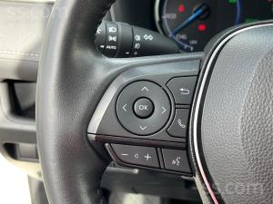 White Toyota RAV4 2021 in Riga, with an engine capacity of 2.50 L and mileage of 138 thousand km for 27490 €, photo 18 on AUTOMOTO.COM.LV