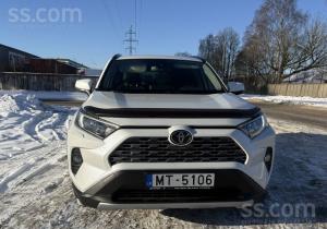 Белый Тойота РАВ 4 2021 в Рига, объемом двигателя 2.00 л и пробегом 123 тыс. км за 20900 €, фото 4 на AUTOMOTO.COM.LV