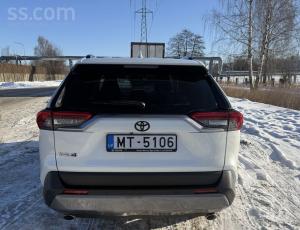 Белый Тойота РАВ 4 2021 в Рига, объемом двигателя 2.00 л и пробегом 123 тыс. км за 20900 €, фото 6 на AUTOMOTO.COM.LV
