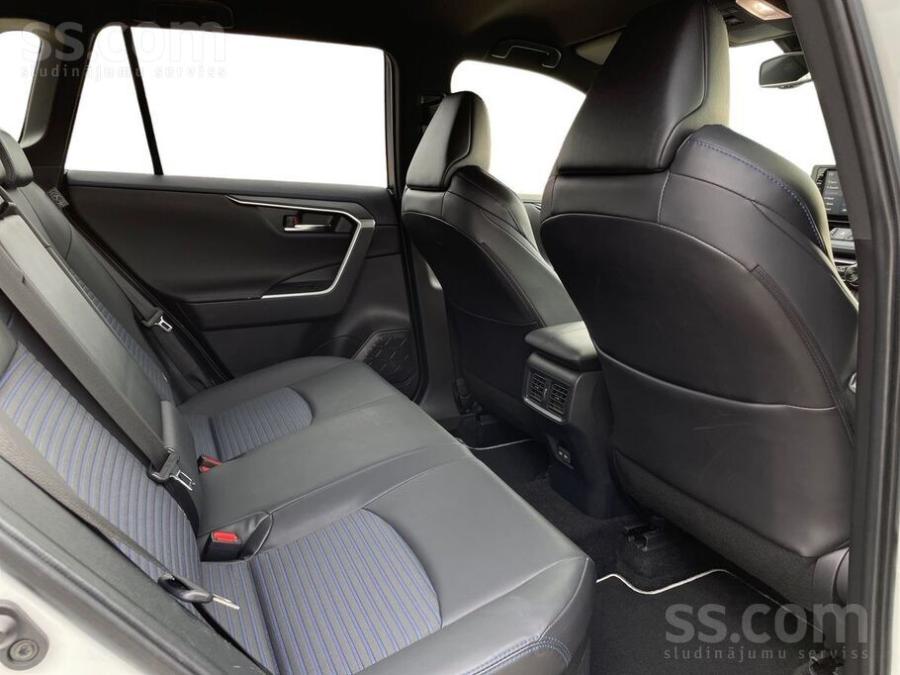 Balts Toyota RAV4 2022 Rīga, ar dzinēja tilpumu 2.50 L un nobraukumu 58 tūkst. km par 34990 €, foto 7 vietnē AUTOMOTO.COM.LV