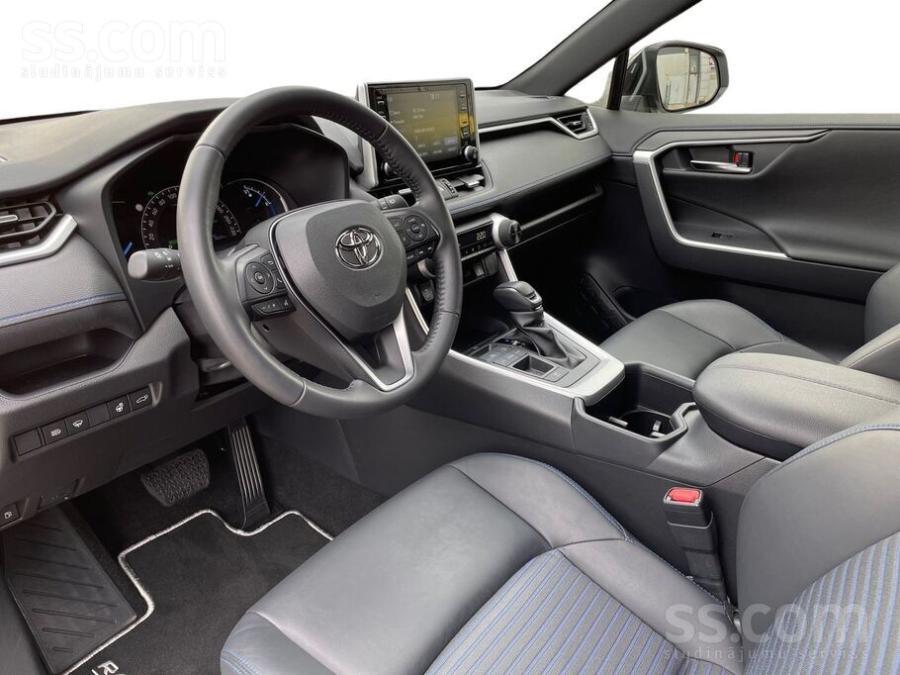 Balts Toyota RAV4 2022 Rīga, ar dzinēja tilpumu 2.50 L un nobraukumu 58 tūkst. km par 34990 €, foto 11 vietnē AUTOMOTO.COM.LV