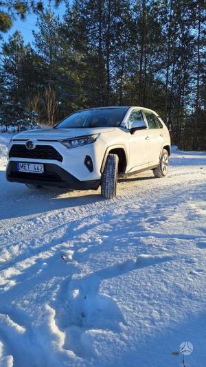Balts Toyota RAV4 2022 Alīta, ar dzinēja tilpumu 1.99 L un nobraukumu 44 tūkst. km par 23000 €, foto 10 vietnē AUTOMOTO.COM.LV