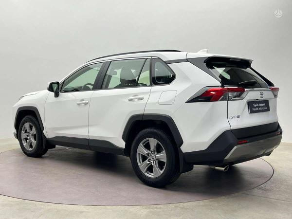 Balts Toyota RAV4 2022 Panevēža, ar dzinēja tilpumu 1.99 L un nobraukumu 97 tūkst. km par 23990 €, foto 6 vietnē AUTOMOTO.COM.LV