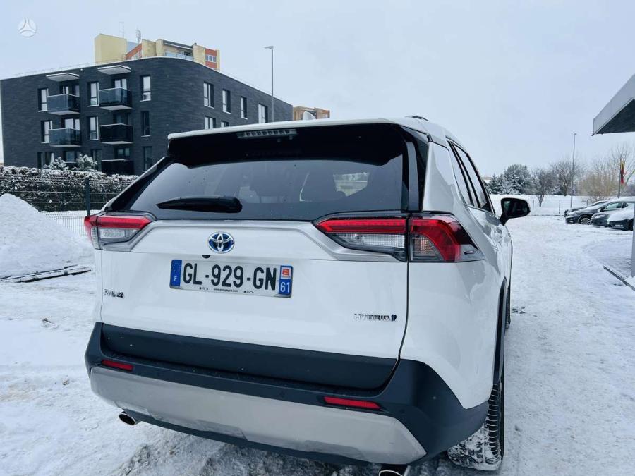 Balts Toyota RAV4 2022 Kauņa, ar dzinēja tilpumu 2.49 L un nobraukumu 208 tūkst. km par 20950 €, foto 8 vietnē AUTOMOTO.COM.LV