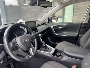 Balts Toyota RAV4 2022 Kauņa, ar dzinēja tilpumu 2.49 L un nobraukumu 208 tūkst. km par 20950 €, foto 24 vietnē AUTOMOTO.COM.LV