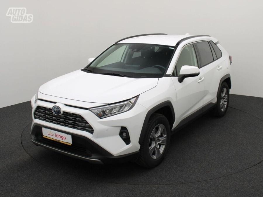 Balts Toyota RAV4 2022 Viļņa, ar dzinēja tilpumu 2.50 L un nobraukumu 207 tūkst. km par 24199 €, foto 1 vietnē AUTOMOTO.COM.LV