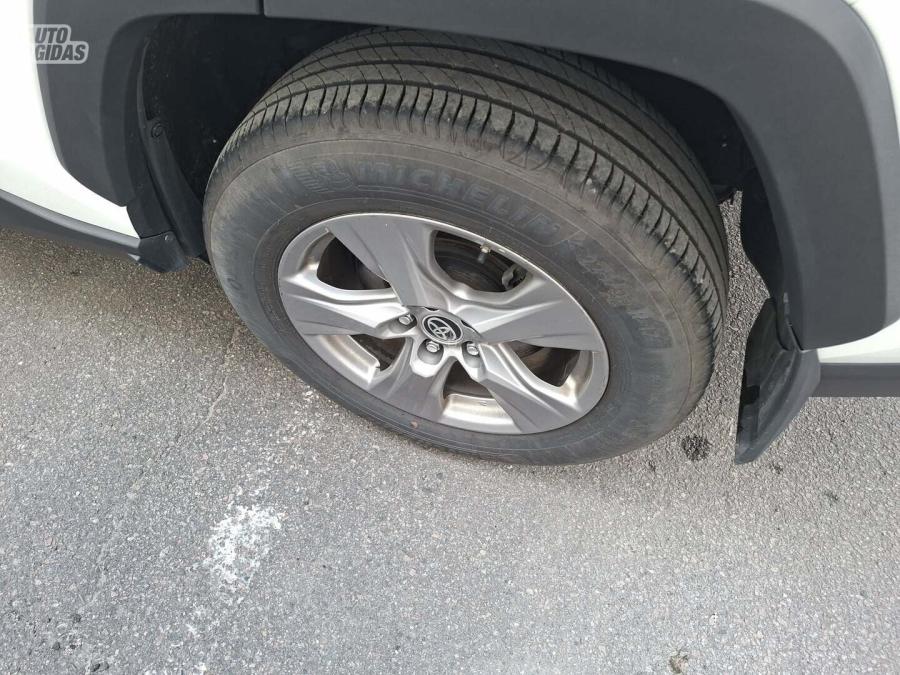 Balts Toyota RAV4 2022 Kauņa, ar dzinēja tilpumu 2.00 L un nobraukumu 57 tūkst. km par 25600 €, foto 12 vietnē AUTOMOTO.COM.LV