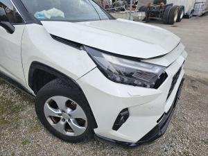 Balts Toyota RAV4 2022 Panevēža, ar dzinēja tilpumu 2.49 L un nobraukumu 125 tūkst. km par 18300 €, foto 5 vietnē AUTOMOTO.COM.LV