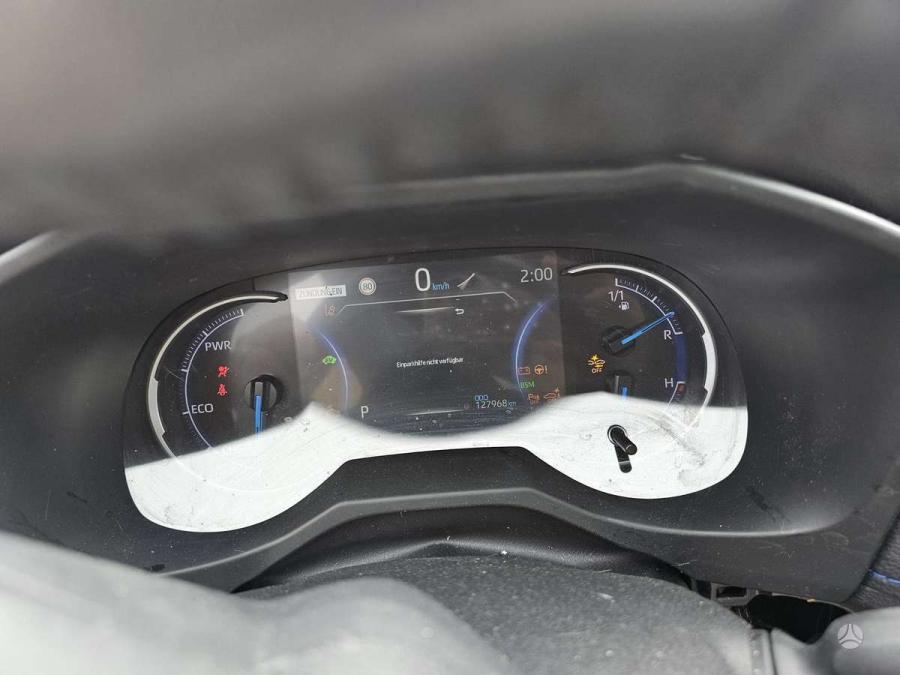 Balts Toyota RAV4 2022 Panevēža, ar dzinēja tilpumu 2.49 L un nobraukumu 125 tūkst. km par 18300 €, foto 12 vietnē AUTOMOTO.COM.LV