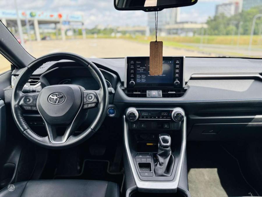 Balts Toyota RAV4 2022 Viļņa, ar dzinēja tilpumu 2.49 L un nobraukumu 105 tūkst. km par 31650 €, foto 13 vietnē AUTOMOTO.COM.LV