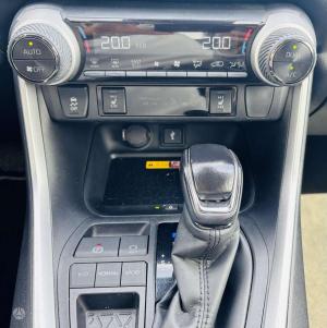 Balts Toyota RAV4 2022 Viļņa, ar dzinēja tilpumu 2.49 L un nobraukumu 105 tūkst. km par 31650 €, foto 16 vietnē AUTOMOTO.COM.LV