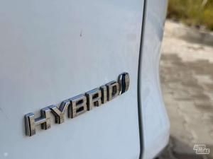 White Toyota RAV4 2022 in Vilnius, with an engine capacity of 2.50 L and mileage of 136 thousand km for 26500 €, photo 11 on AUTOMOTO.COM.LV