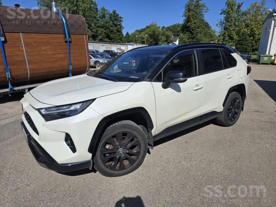 Balts Toyota RAV4 2022 Jūrmala, ar dzinēja tilpumu 2.50 L un nobraukumu 26 tūkst. km par 31150 €, foto 3 vietnē AUTOMOTO.COM.LV