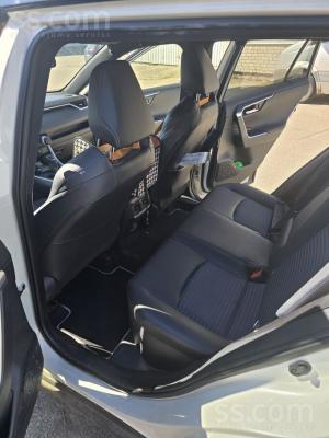 Balts Toyota RAV4 2022 Jūrmala, ar dzinēja tilpumu 2.50 L un nobraukumu 26 tūkst. km par 31150 €, foto 12 vietnē AUTOMOTO.COM.LV