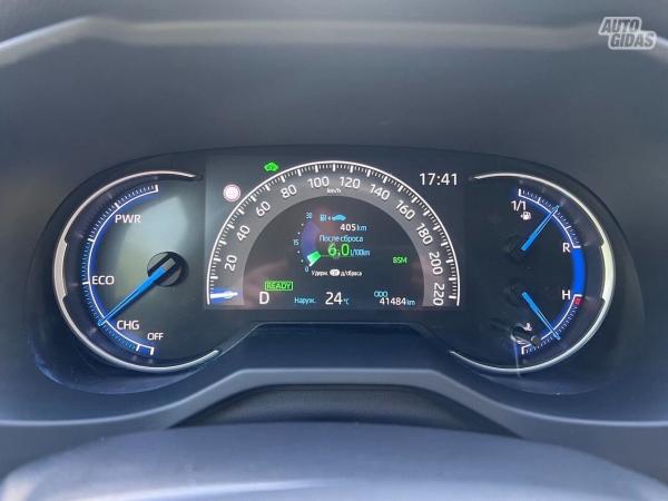 Balts Toyota RAV4 2022 Kauņa, ar dzinēja tilpumu 2.50 L un nobraukumu 42 tūkst. km par 31500 €, foto 10 vietnē AUTOMOTO.COM.LV