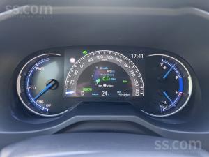 Balts Toyota RAV4 2022 Rīga, ar dzinēja tilpumu 2.50 L un nobraukumu 42 tūkst. km par 29900 €, foto 11 vietnē AUTOMOTO.COM.LV