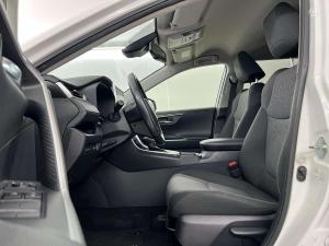White Toyota RAV4 2022 in Vilnius, with an engine capacity of 1.99 L and mileage of 87 thousand km for 23900 €, photo 12 on AUTOMOTO.COM.LV