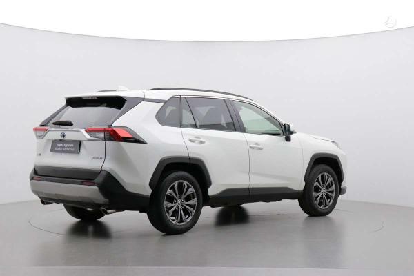 Balts Toyota RAV4 2022 Viļņa, ar dzinēja tilpumu 2.49 L un nobraukumu 94 tūkst. km par 31900 €, foto 4 vietnē AUTOMOTO.COM.LV