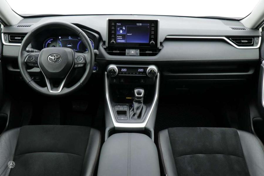 White Toyota RAV4 2022 in Vilnius, with an engine capacity of 2.49 L and mileage of 94 thousand km for 31900 €, photo 8 on AUTOMOTO.COM.LV