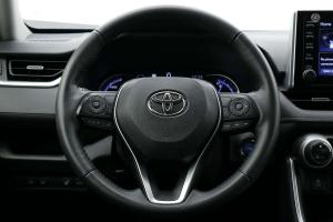 White Toyota RAV4 2022 in Vilnius, with an engine capacity of 2.49 L and mileage of 94 thousand km for 31900 €, photo 14 on AUTOMOTO.COM.LV