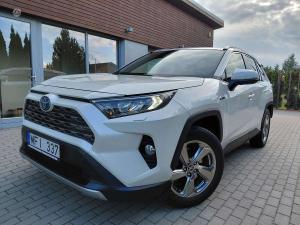 White Toyota RAV4 2022 in Vilnius, with an engine capacity of 2.49 L and mileage of 71 thousand km for 32000 €, photo 11 on AUTOMOTO.COM.LV