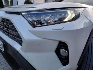 White Toyota RAV4 2022 in Vilnius, with an engine capacity of 2.49 L and mileage of 71 thousand km for 32000 €, photo 12 on AUTOMOTO.COM.LV