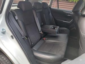 White Toyota RAV4 2022 in Vilnius, with an engine capacity of 2.49 L and mileage of 71 thousand km for 32000 €, photo 21 on AUTOMOTO.COM.LV