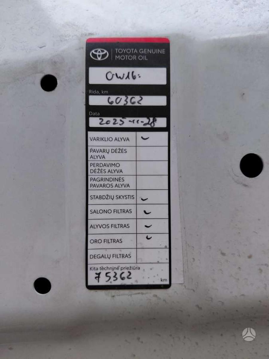 White Toyota RAV4 2022 in Vilnius, with an engine capacity of 2.49 L and mileage of 71 thousand km for 32000 €, photo 38 on AUTOMOTO.COM.LV
