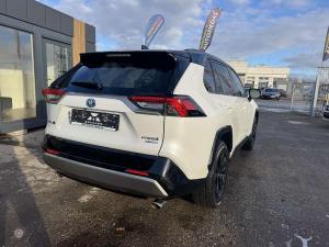 Balts Toyota RAV4 2023 Panevēža, ar dzinēja tilpumu 2.50 L un nobraukumu 63 tūkst. km par 31500 €, foto 7 vietnē AUTOMOTO.COM.LV