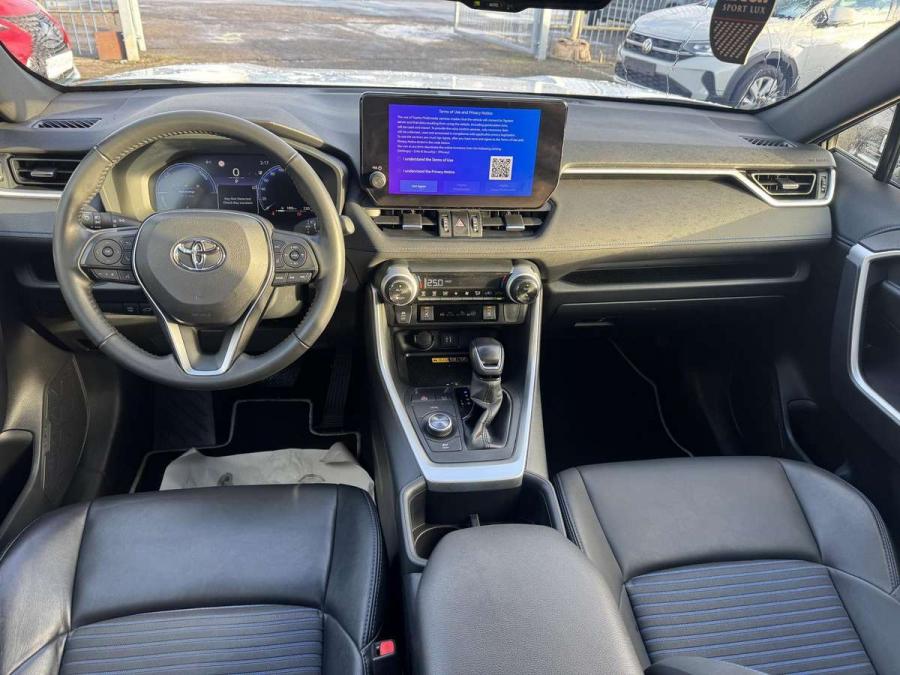 Balts Toyota RAV4 2023 Panevēža, ar dzinēja tilpumu 2.50 L un nobraukumu 63 tūkst. km par 31500 €, foto 13 vietnē AUTOMOTO.COM.LV